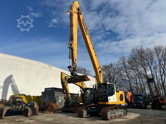 Lančani bager
LIEBHERR R922 LC / MultiUser / Böschungsbagger