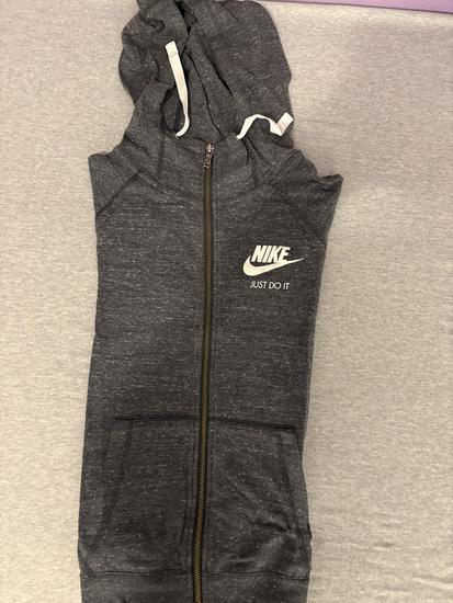 Nike original duks S velicina