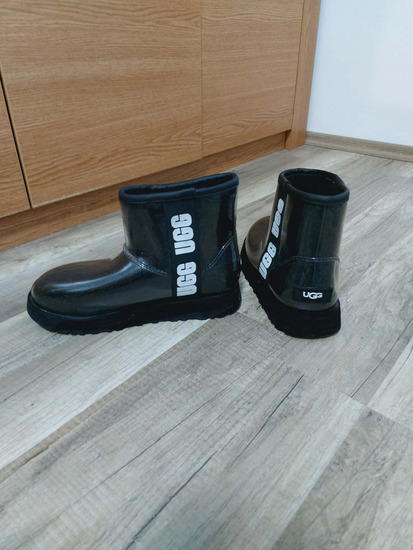 Cizme ugg