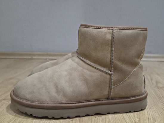 UGG br 39