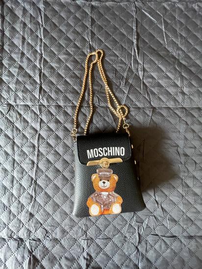 NOVO Moshino crna torbica