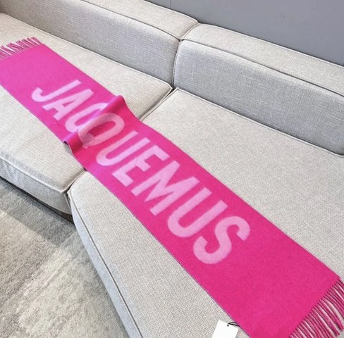 Potpuno novi Jacquemus šal original
