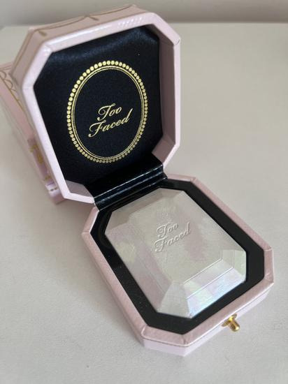 Too Faced highlighter