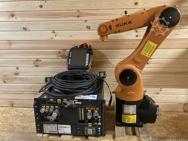 Industrijski robot
KUKA KR 6 R900 sixx