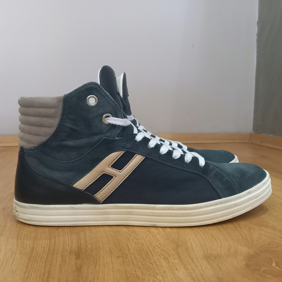 Hogan rebel br 11