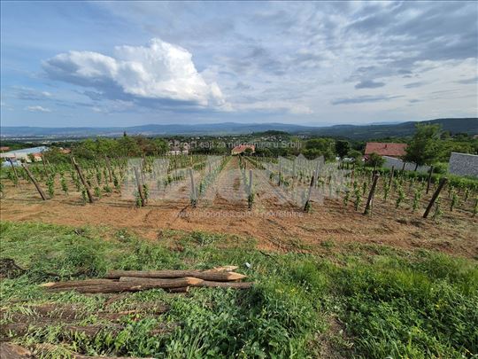 Jedinstveni prostor sa predivnim pogledom u Draci