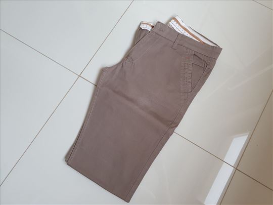 Krem pantalone vel. 34 M-Star