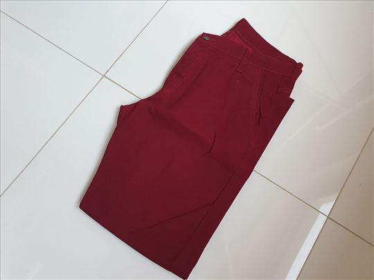 Bordo pantalone br. 34 Novo!