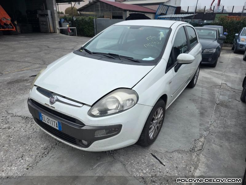 Fiat Grande Punto Kompletan Auto U Delovima