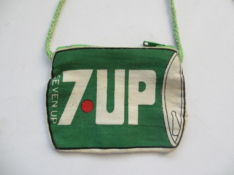 Vintage reklamna torbica-novčanik 7UP