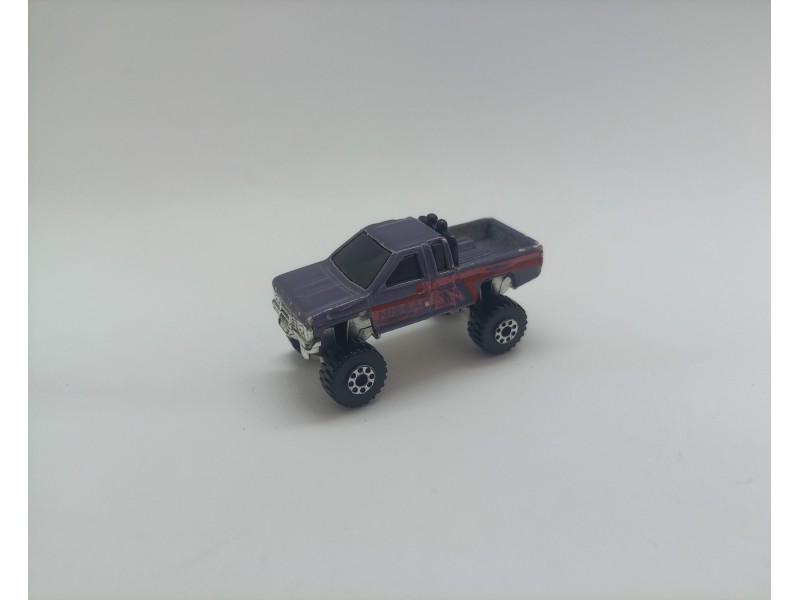 Hot Wheels Mini Micro Nissan Hard-body pickup 1987.