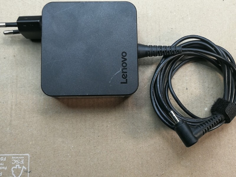 Adapter Lenovo ADLX65CCGE2A 20V --- 3,25A 65W