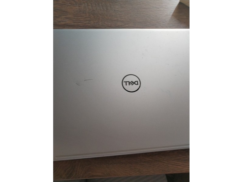 Laptop Dell Inspiron