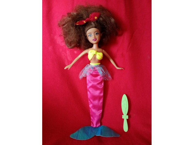 Divna lutkica Sirena