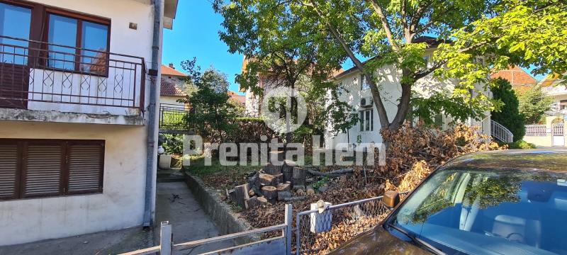 Kaluđerica - Centar, 200m2, 1,5ar, uknj. ID#1386
275.000 €