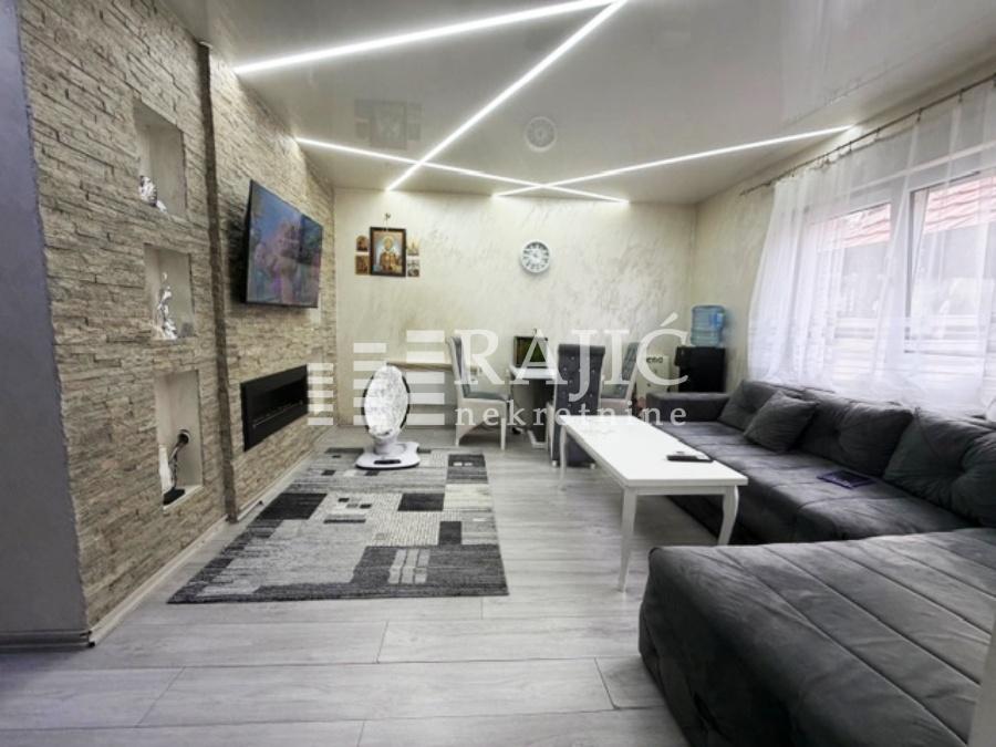 Zemun,Banijska,61m2,3.0+plac #4459
165.000 €