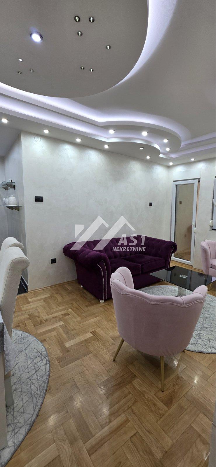 Izdaje se LUX dvosoban stan - Bulevar Evrope !! ID#5902
400 €