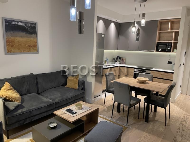Centar - Beograd na vodi BW #66468
1.200 €