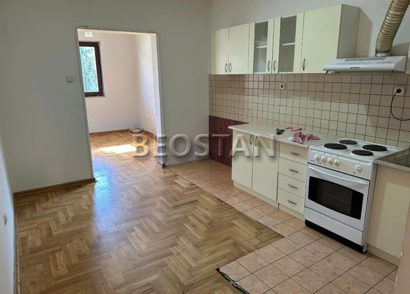 Širi centar - Kaludjerica #66464
350 €