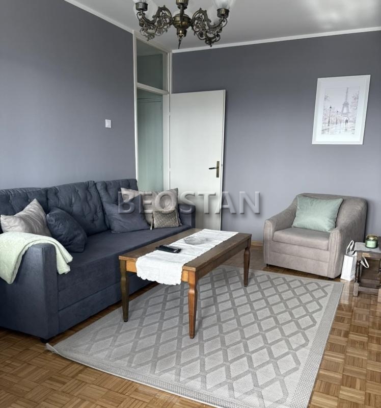 Novi Beograd - Blok 21 #66472
750 €