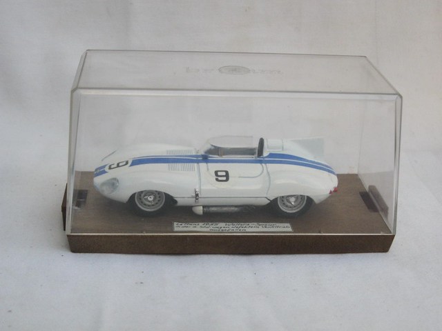 1:43 brumm jaguar D-type