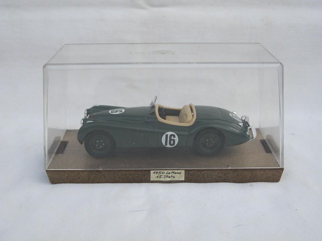 1:43 brumm jaguar XK120