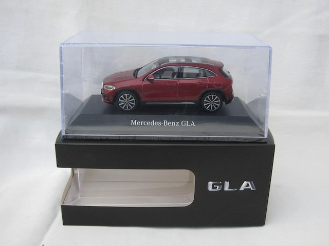 1:43 spark mercedes GLA