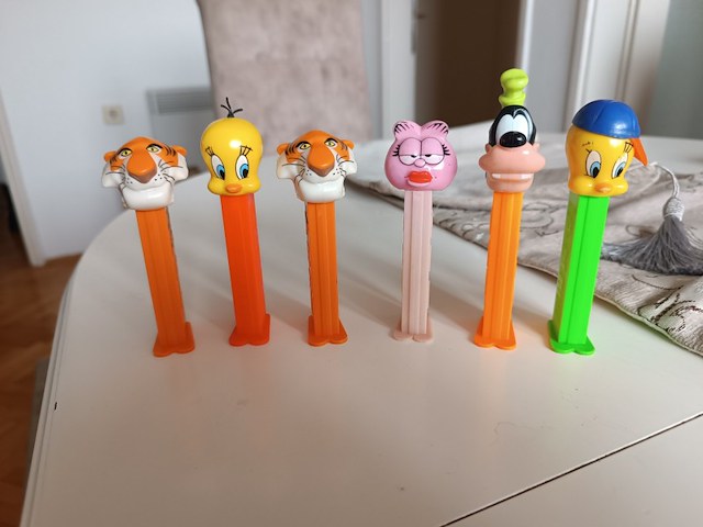 PEZ figure
