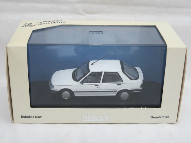 1:43 norev peugeot 309 GL profil