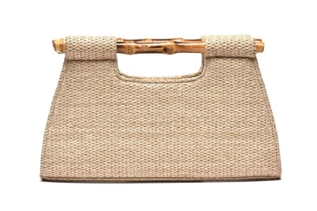 T032666BEI – Bež pletena clutch torba sa metalnom kopčom