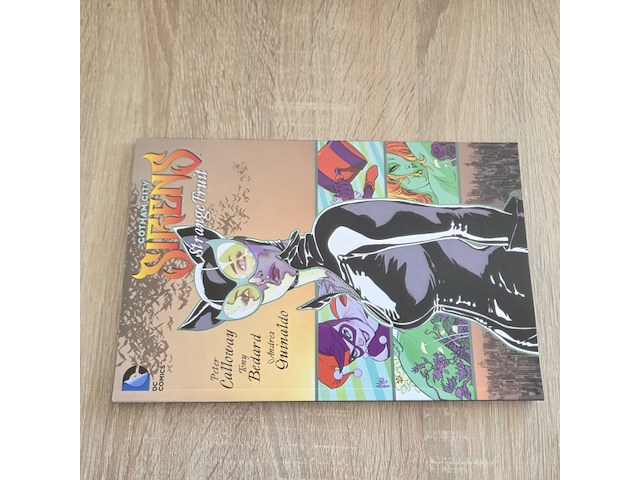 Gotham City Sirens: Strange fruit TPB