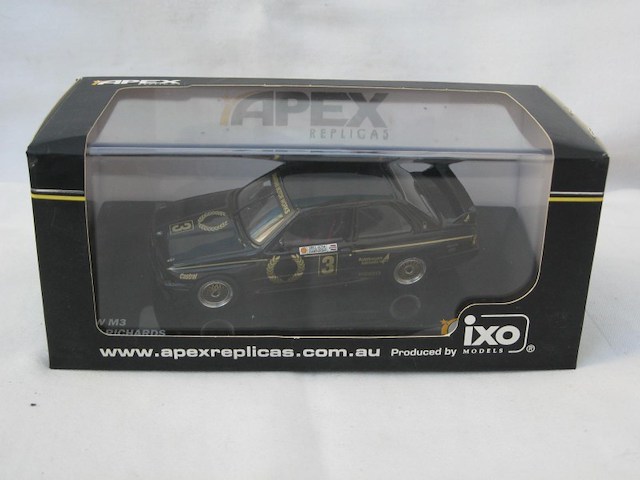 1:43 IXO BMW E30 M3