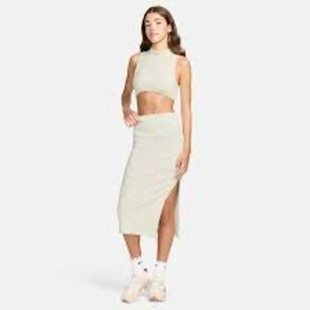 NIKE Women's skirt Chill Knit vel. M NOVO FQ1636 104