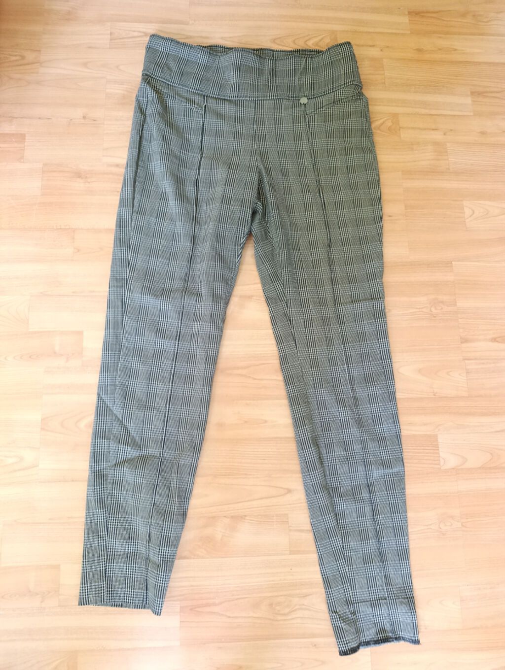 Ženske karirane pantalone – sivi pepito (Prince of Wales) dezen. -