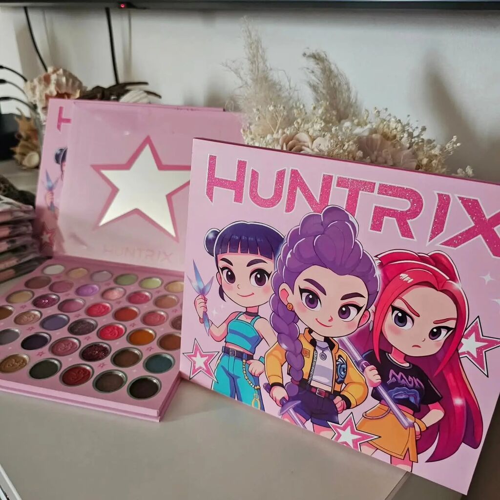 Huntrix šminka set – palete senki i dodataka - Velika Huntrix paleta