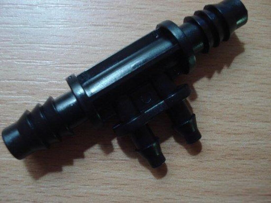 Produžetak 8mm. na crevo 2x4mm. Ovaj produžnik i razvodnik je