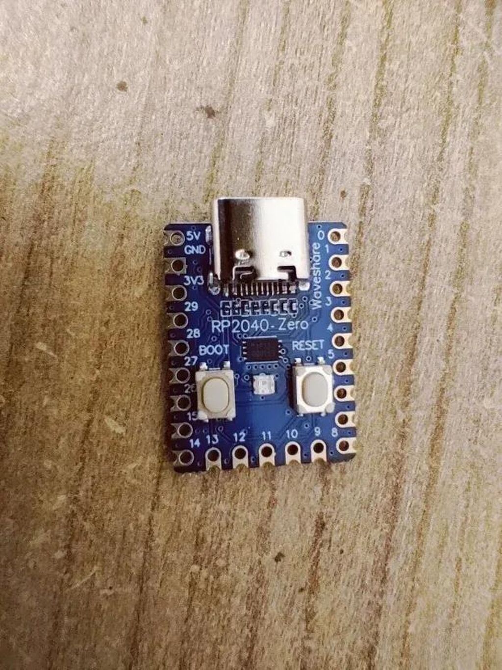 Raspberry Pi Pico Mini RP2040. Ovo je mini verzija popularnog