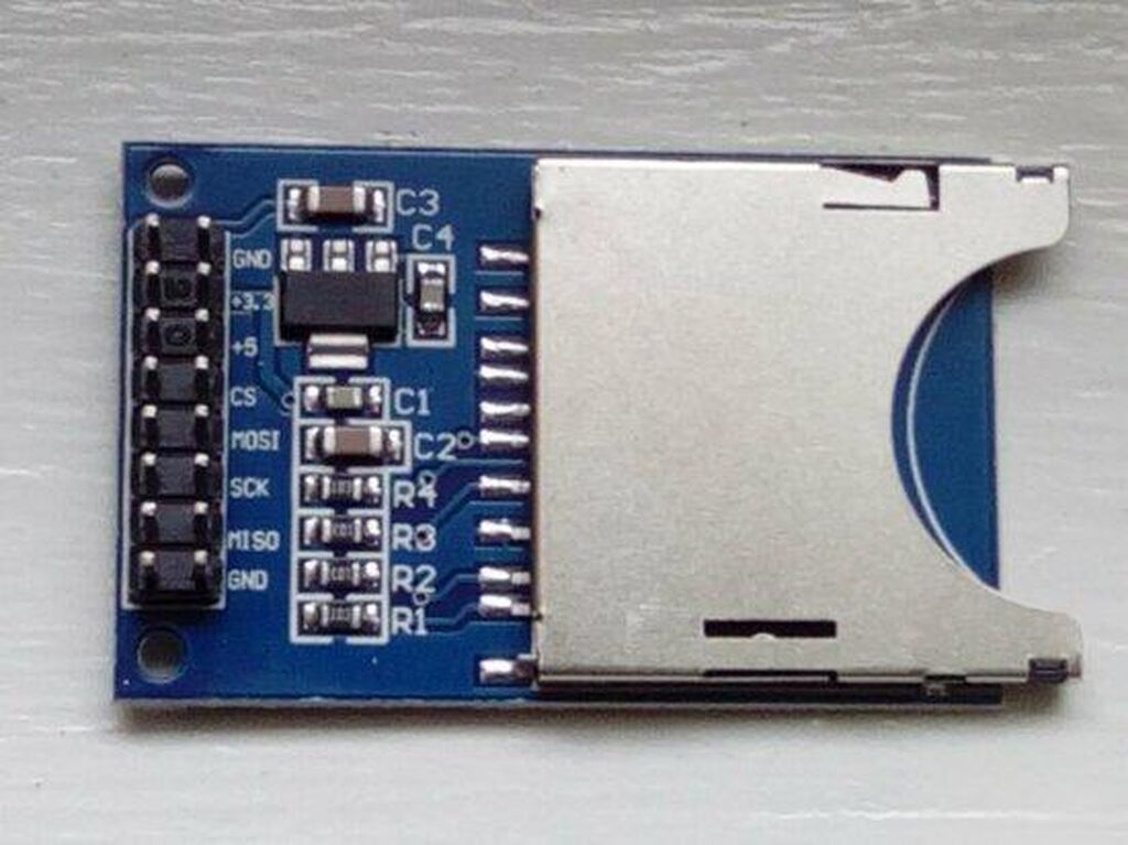 Arduino MicroSD TF SPI modul 2. Ovaj modul je namenjen za Aduino