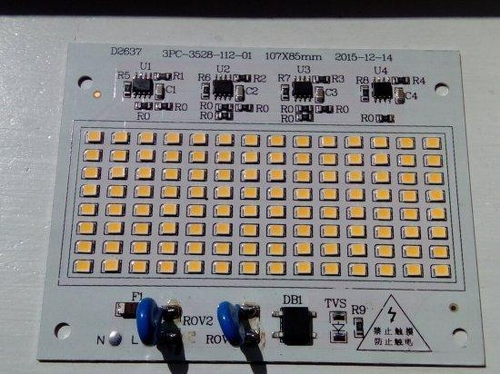 SMD LED smart panel 50W 220V topla bela. SMD LED smart panel 50W 220V