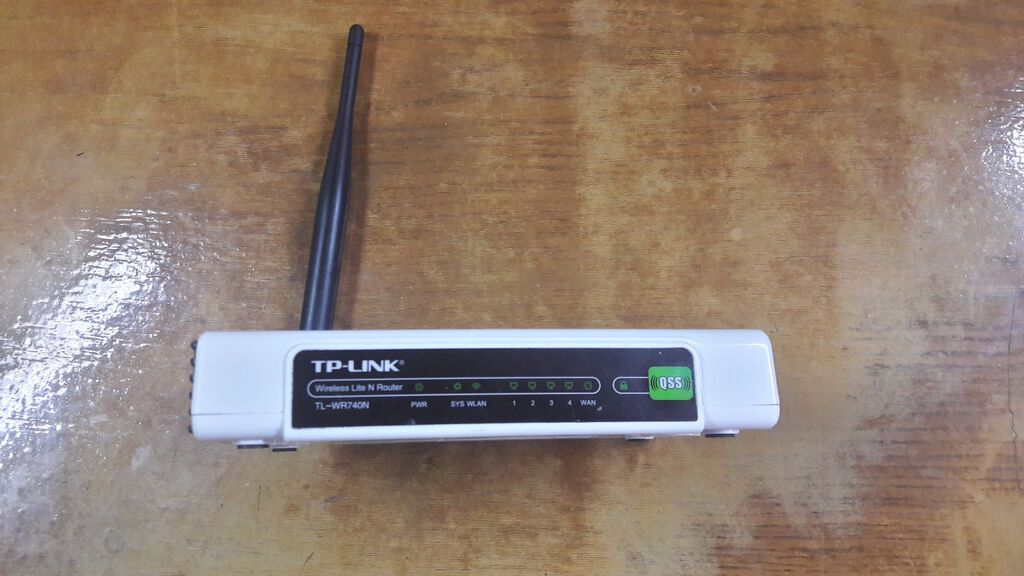 TP Link TL-WR740N Wireless Lite-N Standards IEEE 802.11n*, IEEE
