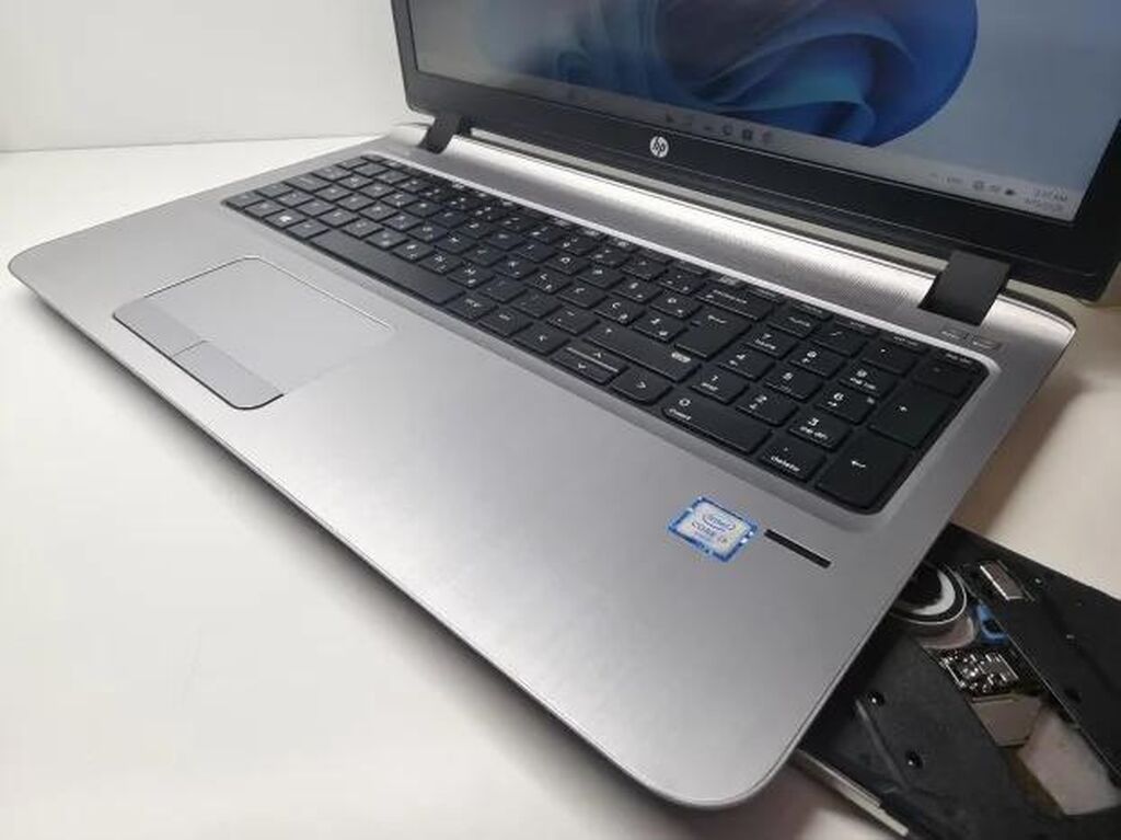 Hp Probook 8GB SSD Kamera Hdmi Dve Graficke Proc I3 FHD. > >