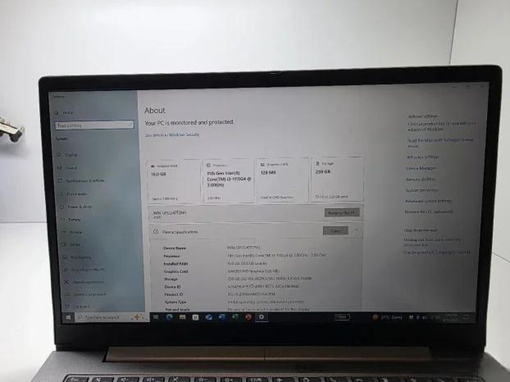 Lenovo 16GB SSD Hdmi Kamera Procesor I3 11th FHD. Pogledajte moje