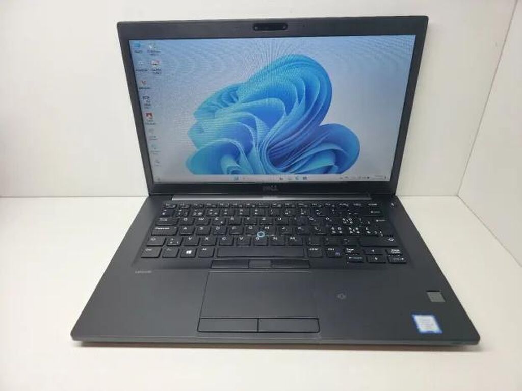 Dell Latitude 8GB SSD Kamera Hdmi Procesor I7 Baterija Nova. > >