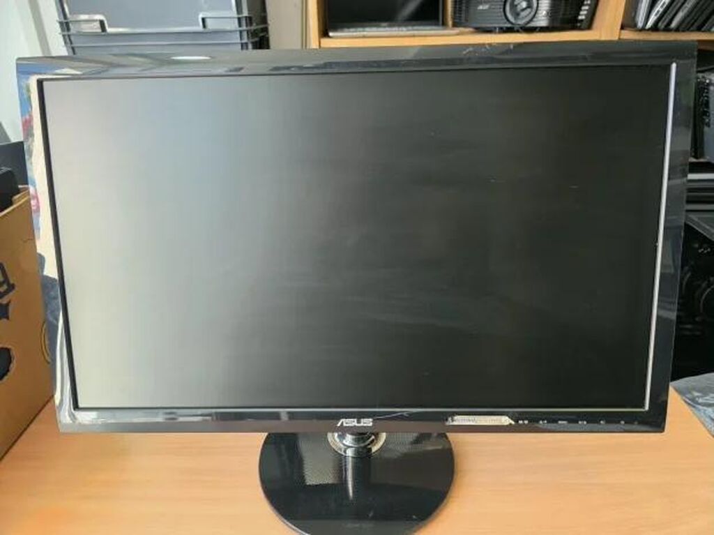 Asus VS248H 2ms HDMI VGA DVI FullHD. Prodaje se monitor marke Asus