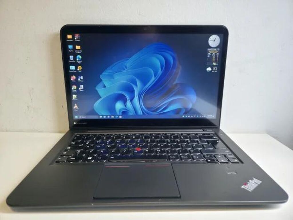 Lenovo Thinkpad 8GB SSD Kamera Proc I5 Touch. > Prodajem Lenovo