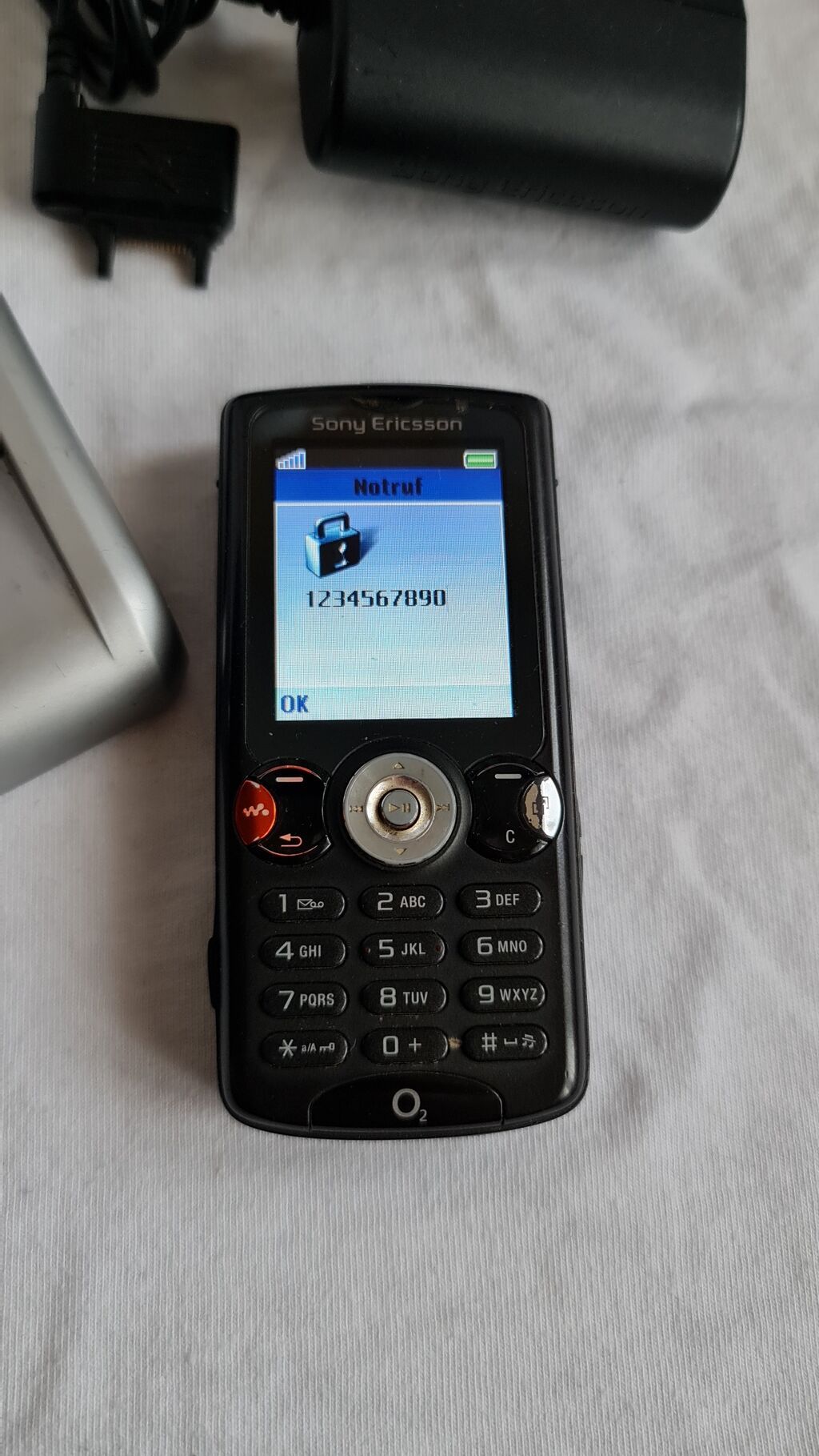 Sony Ericsson W810i Walkman mobilni telefon – komplet - Model: Sony