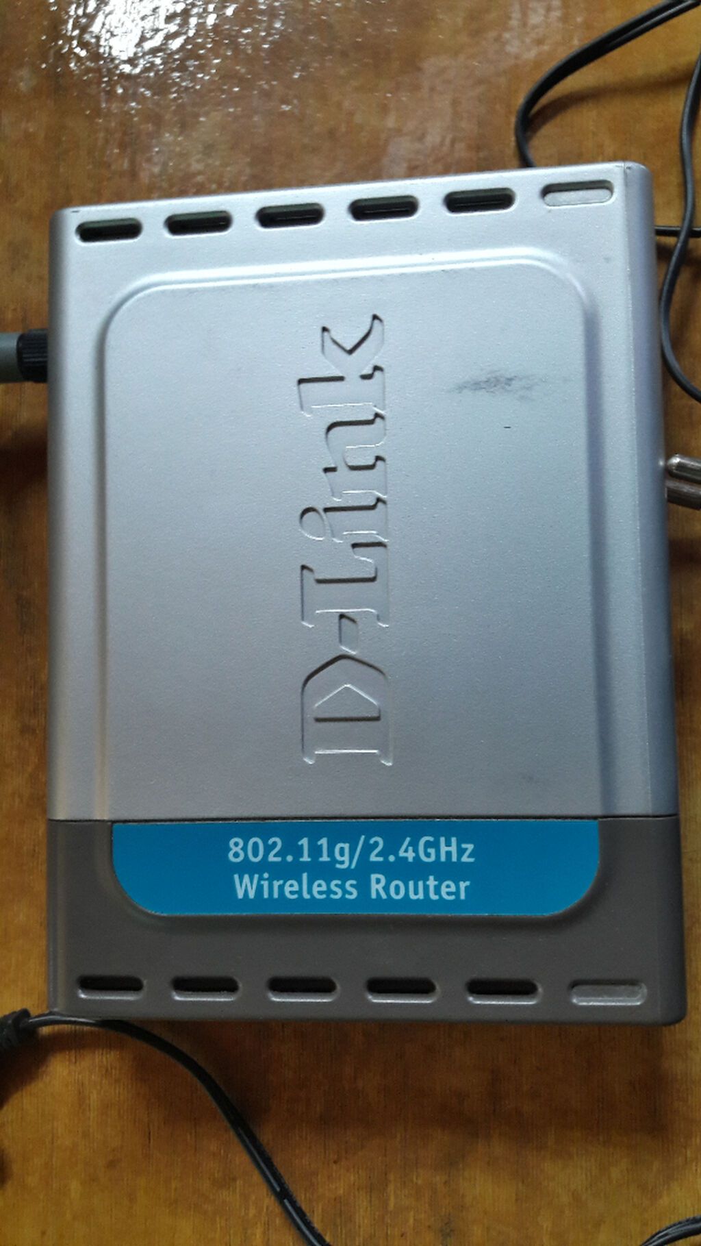 Wireless router d-link DI-524 Standards • IEEE 802.11g • IEEE