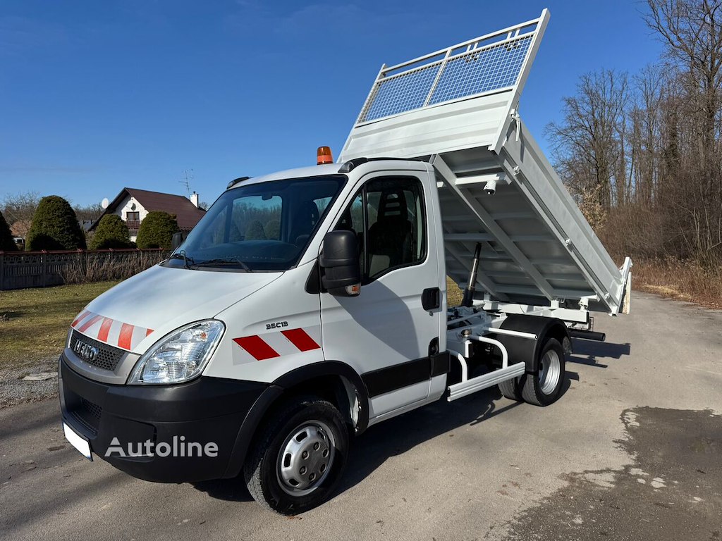 IVECO DAILY 35-13 kamion kiper < 3.5t