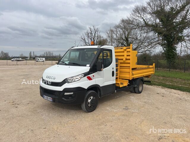 Prodaje se IVECO 35C140 kamion kiper < 3.5t na aukciji