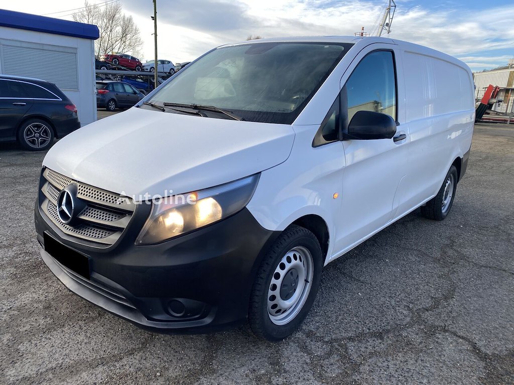 Mercedes-Benz eVito minibus furgon